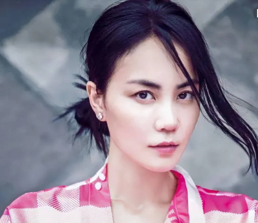 Li Yan, a young girl from the Li family, who dares to speak and dare to ...