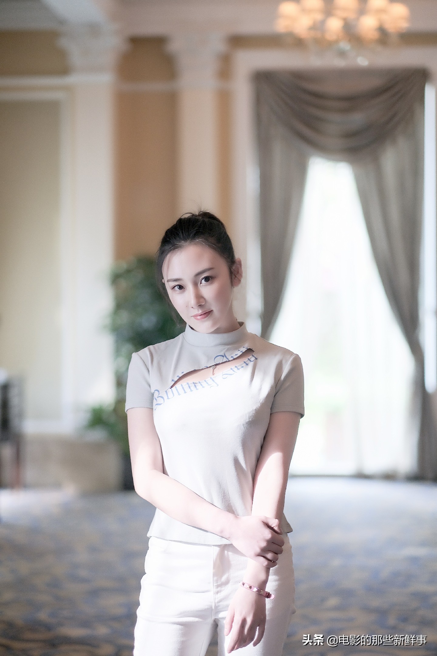 Sun Ruoqi, born in 1995, has a beautiful and quiet photo, full of ...