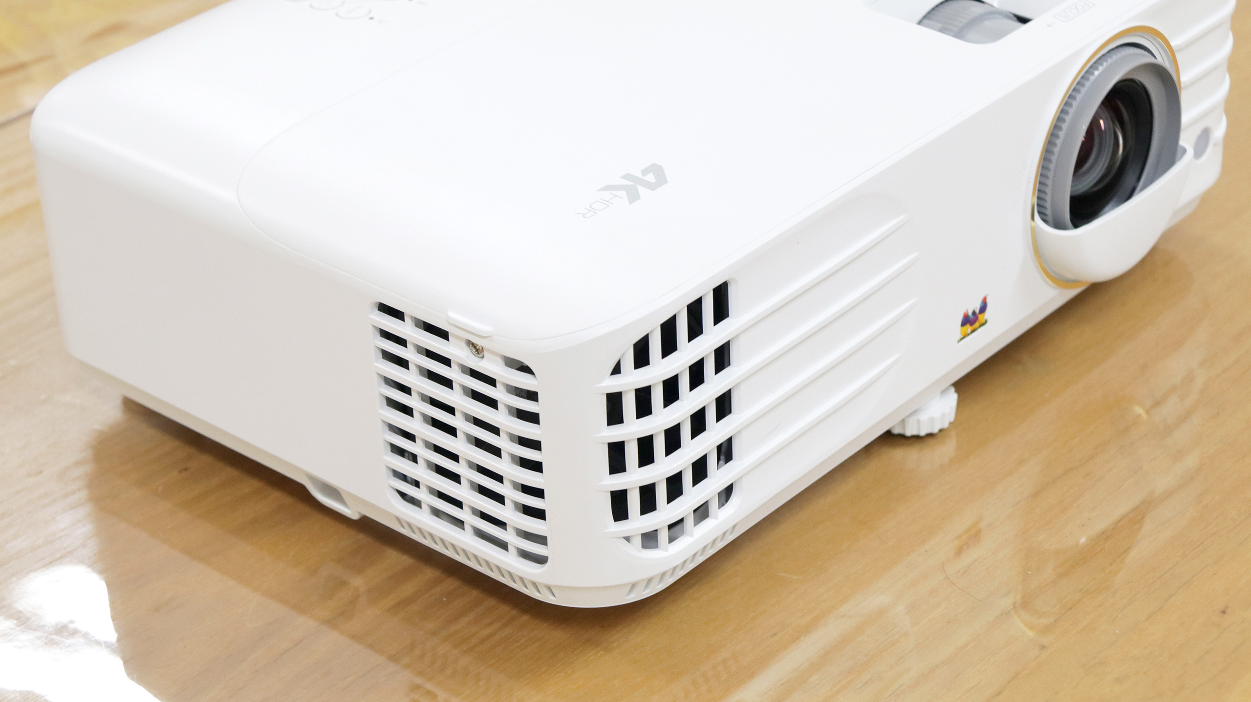 The more expensive 4K projectors you need to buy, the better?not ...