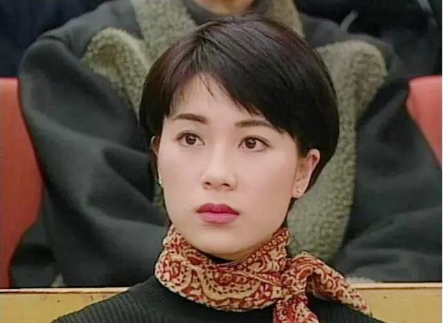 The short hair styles of the Hong Kong goddess who stunning time - iNEWS