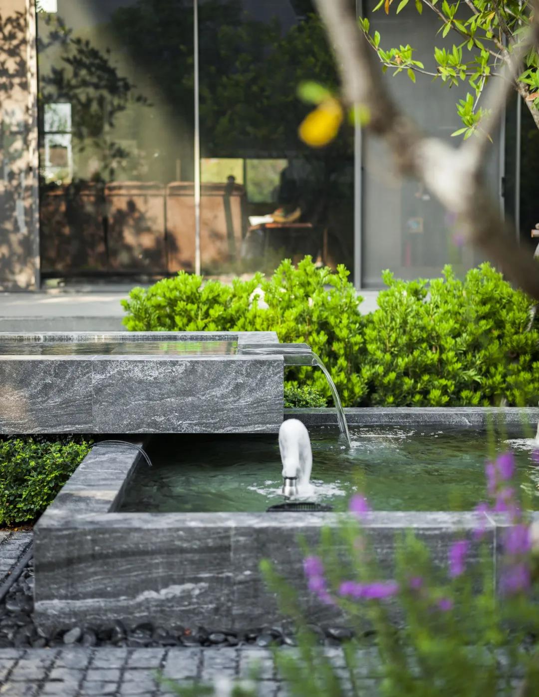 Interesting water feature - iNEWS