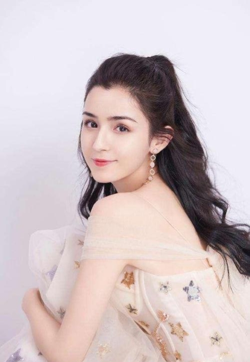 Hanikzi: Born to be beautiful, become famous in one dance - iNEWS