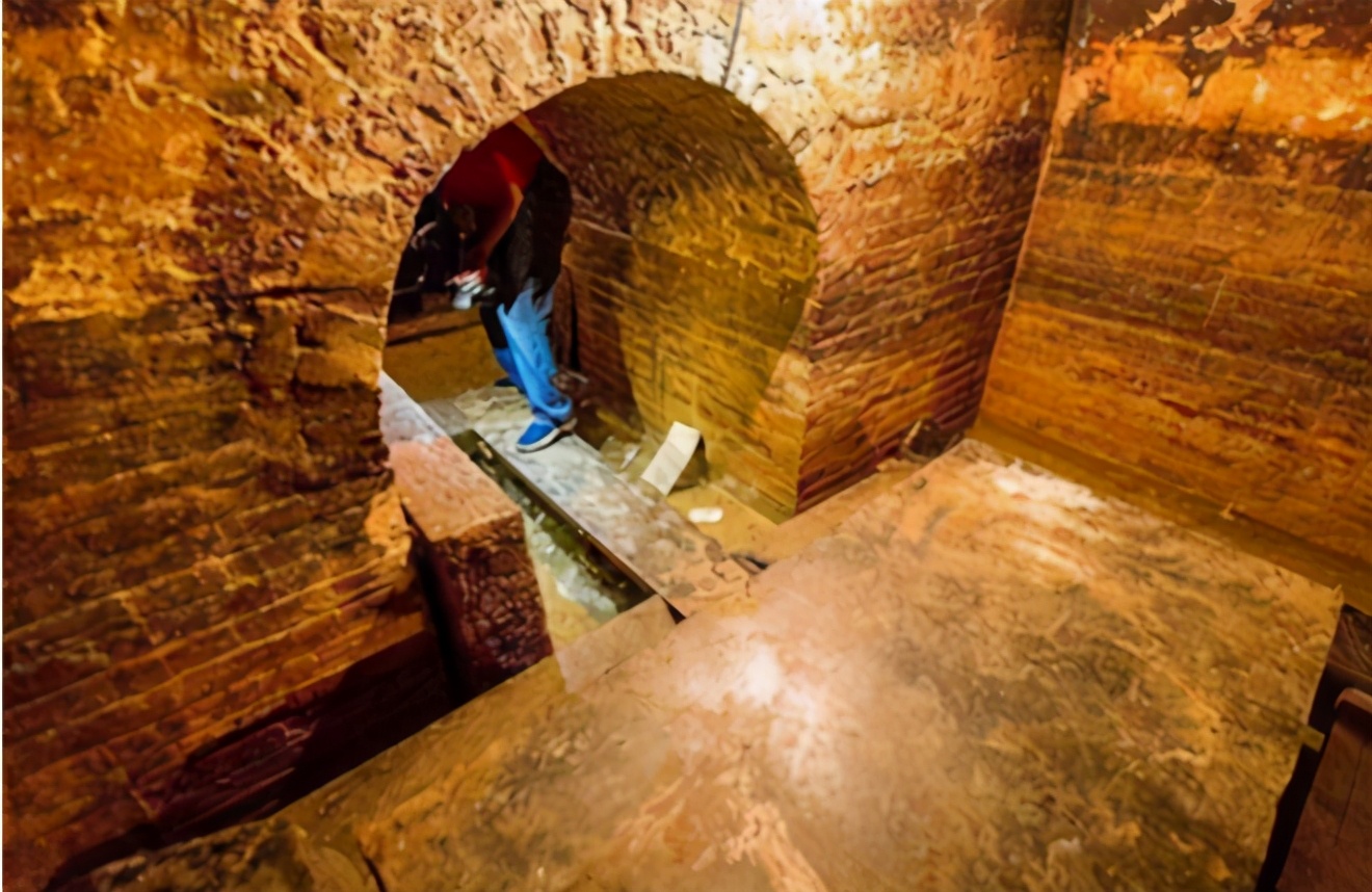 The real Wei Yingluo in history, the body was discovered a hundred ...