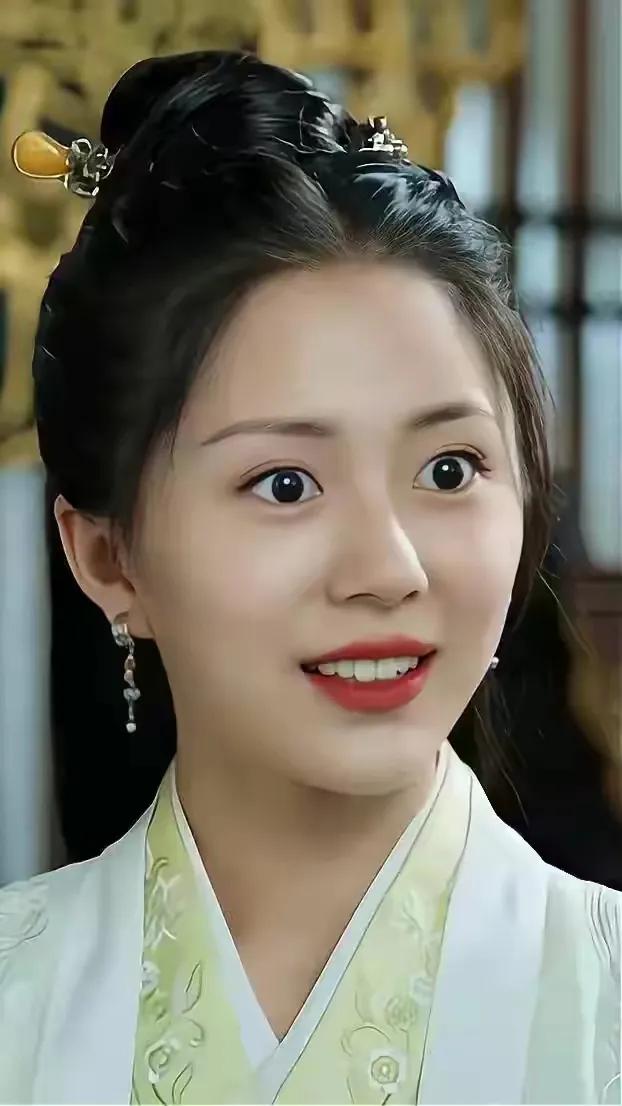 Shanghai actress-Tang Min - iNEWS