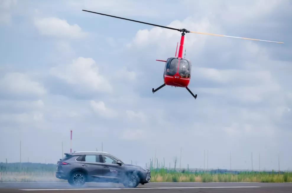 Super-sensing interactive smart cockpit, a bit of Versailles - iNEWS