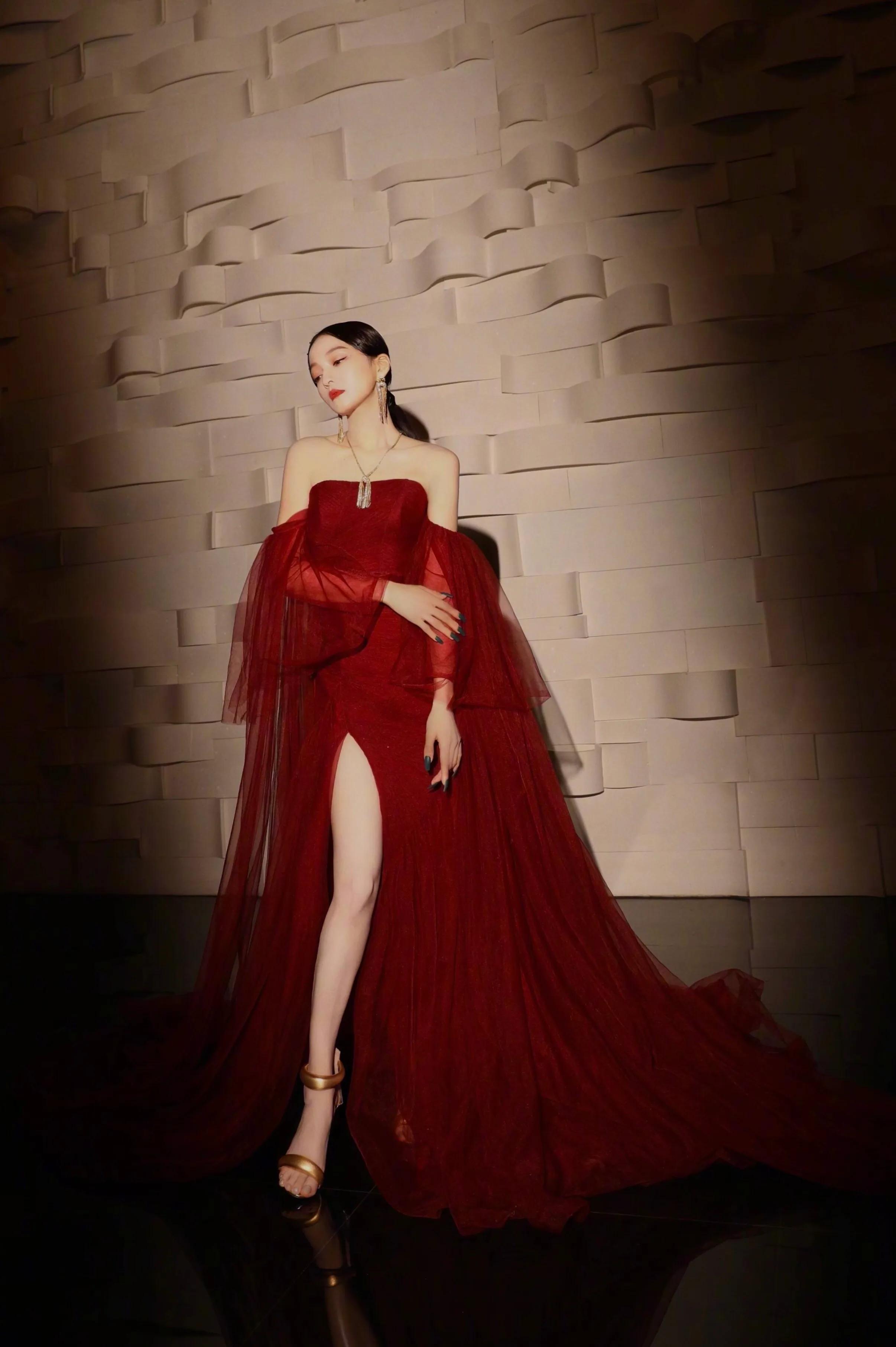 Angela Chang Photo Album - iNEWS