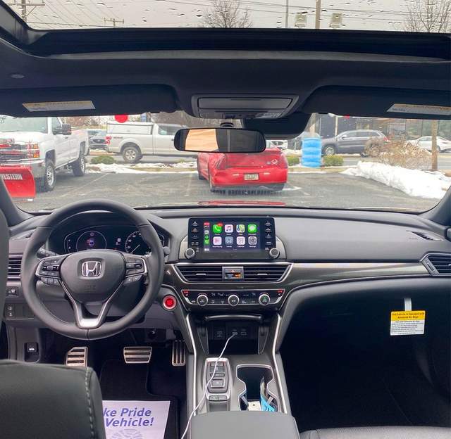 Young again! The new Honda Accord real car, 2.0T+10AT power is stronger ...