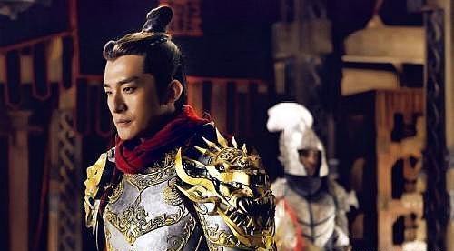 Niu Colu·Yang Ying's "Iron-Blooded Wrist", and the show with Sun Yizhou and Chen Yihan - iNEWS