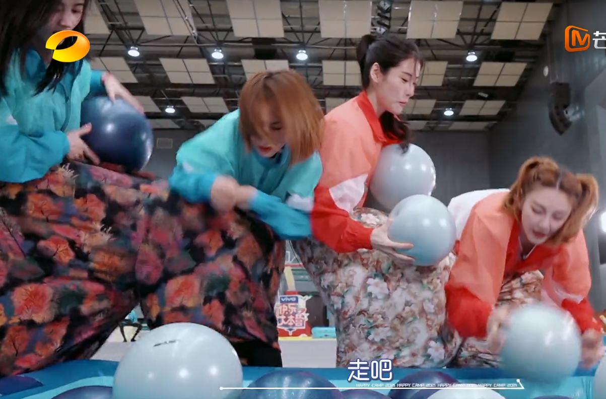 Fairy temperament can't pretend!Playing games is exhausting, panting ...