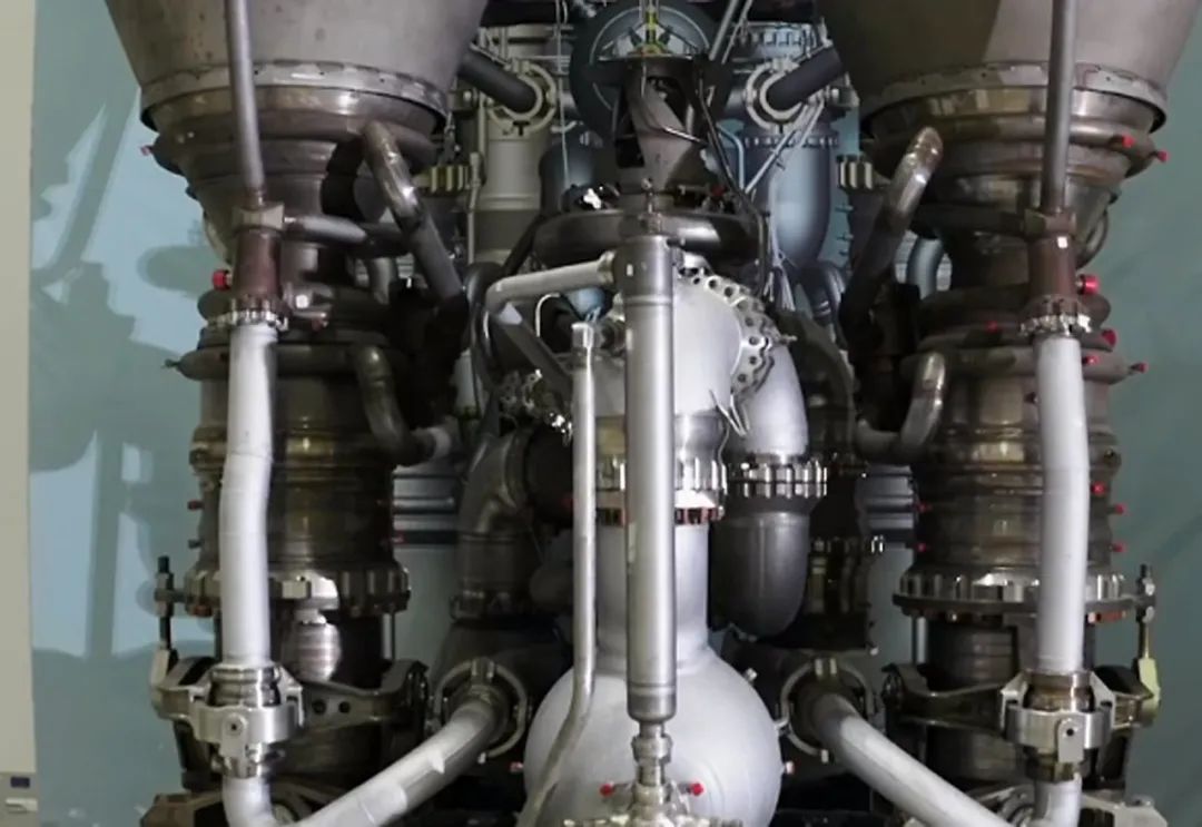 China Aerospace has made a major breakthrough!220-ton heavy rocket ...