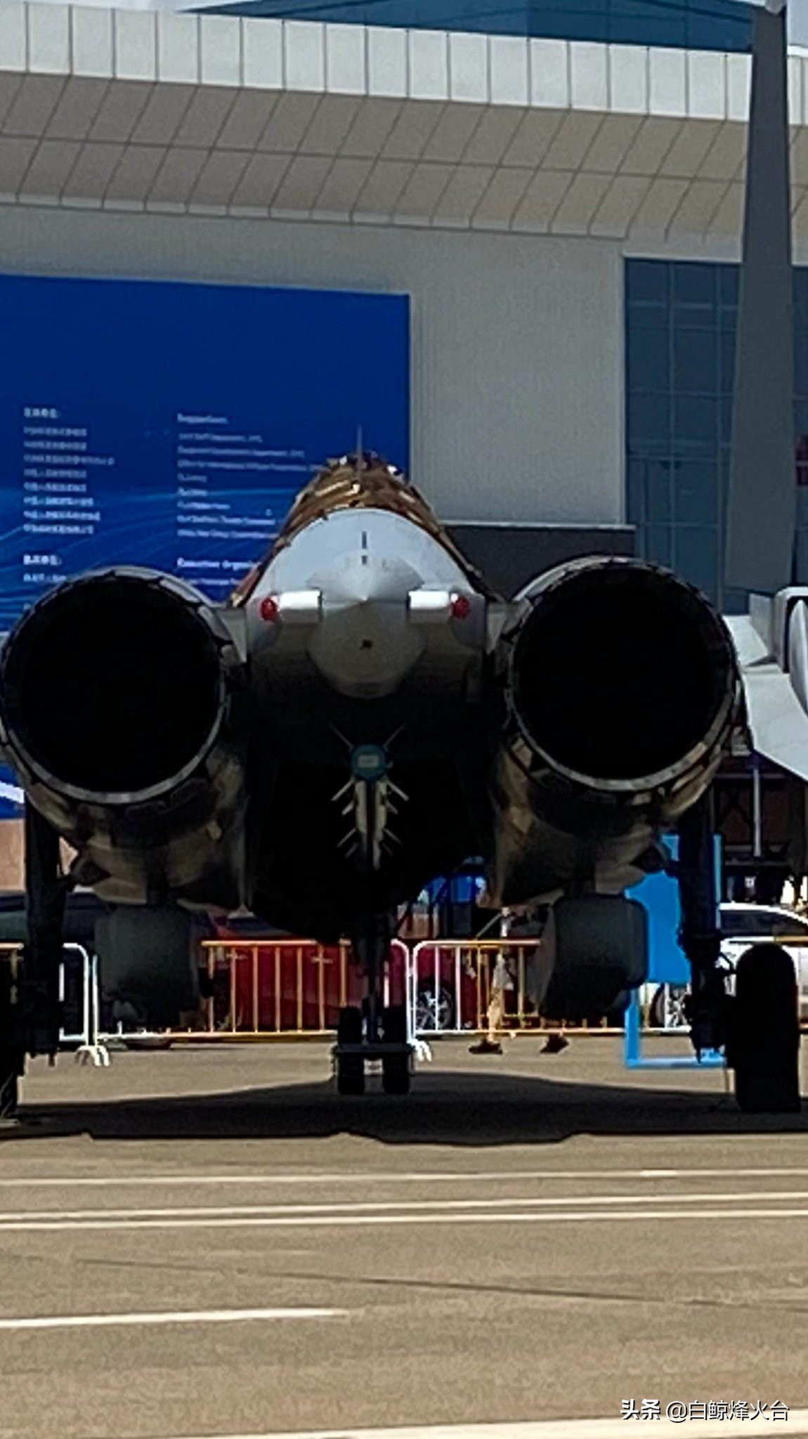 Media Focus: The J-16D has powerful electronic warfare capabilities and ...