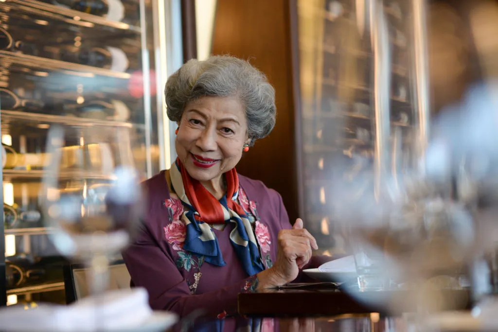 Acting for Hong Kong's "Ghost Queen" Roland: He has made nearly a ...