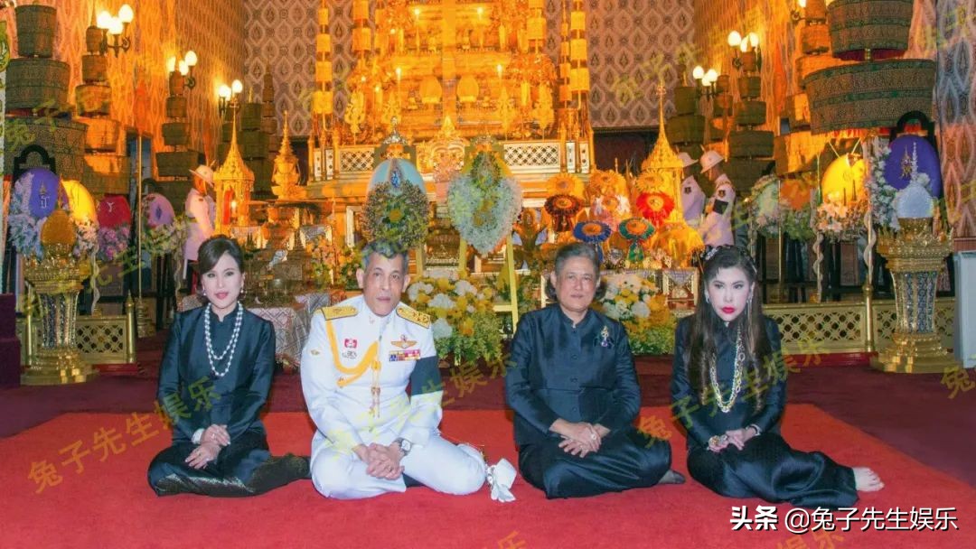 The Thai princess is paralyzed and honorable. She has style in official ...