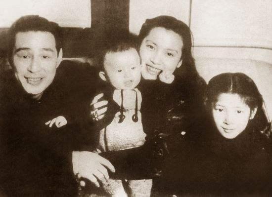 The 100-year-old legendary actress Qin Yi: Two marriages are not happy ...