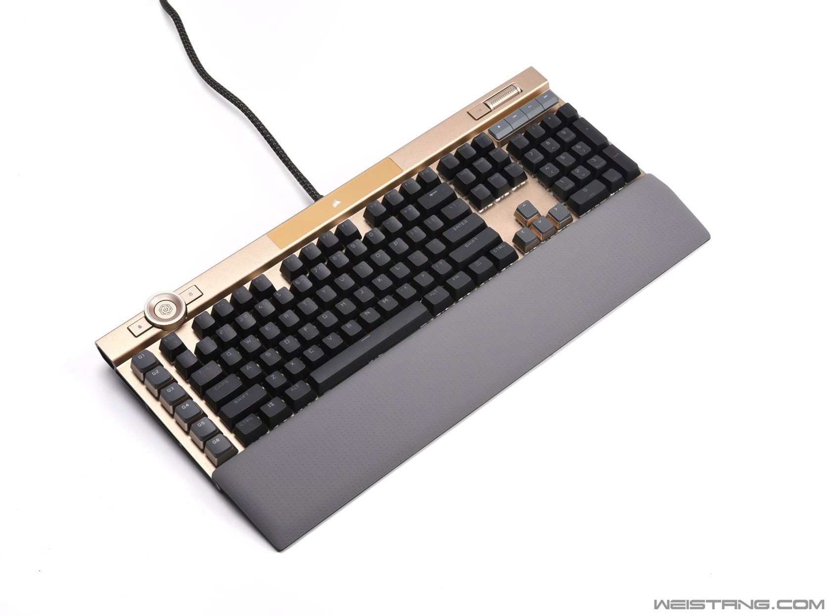 Appreciation of CORSAIR K100 brilliant gold mechanical keyboard - iNEWS