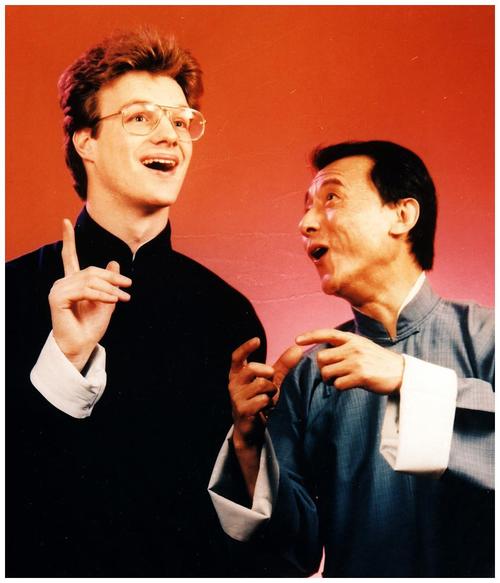 Jiang Kun's foreign apprentice holding a red hand, after 20 years of ...