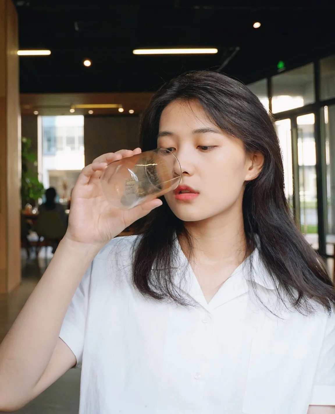 Chen Meiyi, a beautiful and timeless schoolmaster - iNEWS