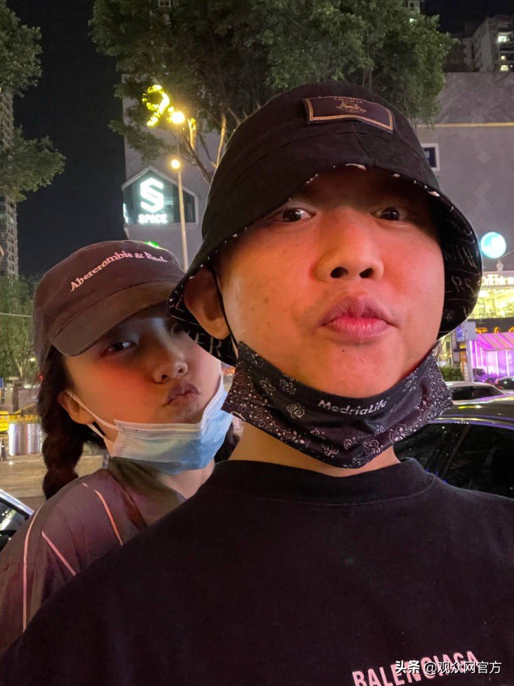 GAI's wife shows daily routines, and his son Yuyu appears on the scene ...