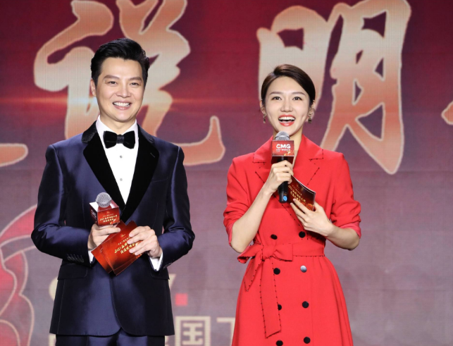 Tong Liya has 310,000 bracelets and Ni Ni's coat 30,000, all of which ...