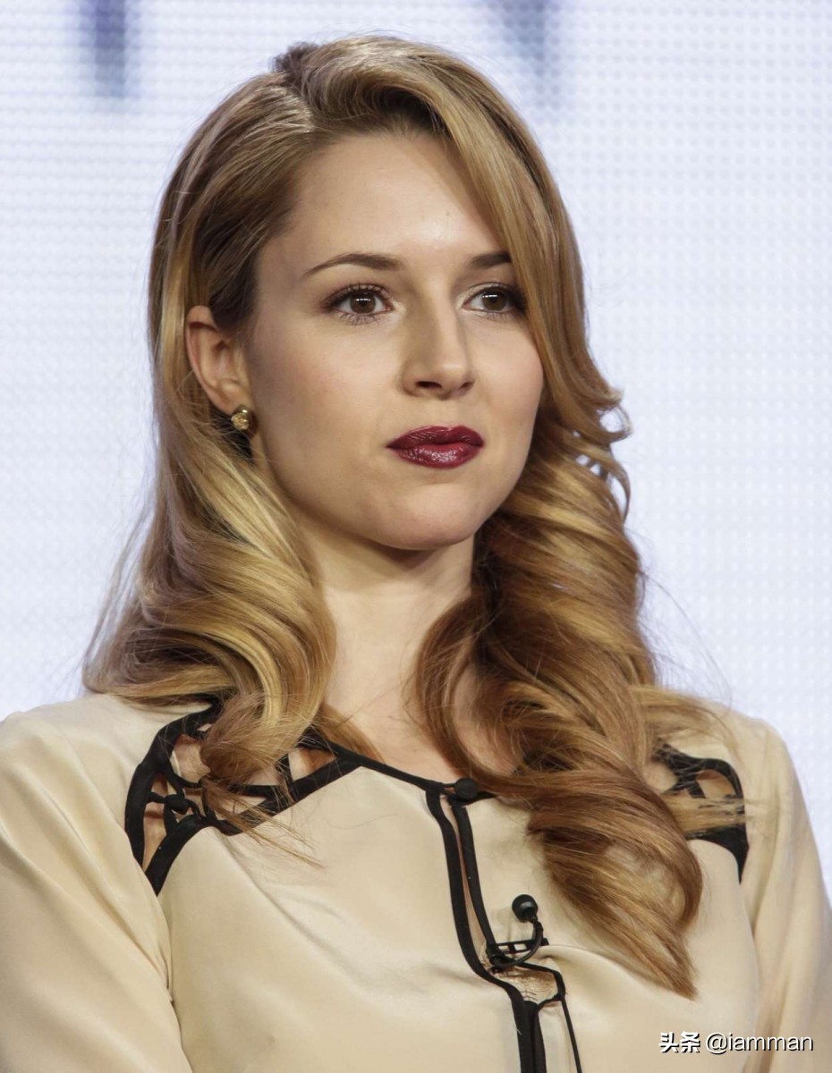 "Supernatural" actor Alona Tal - iNEWS