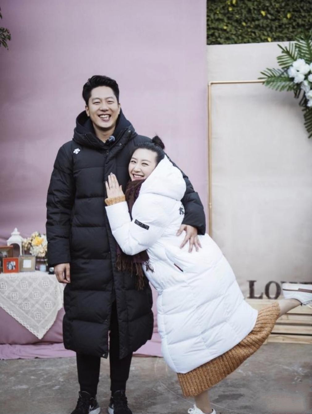 Ling Xiaosu and his wife rarely fit together. Tang Yifei is as ...