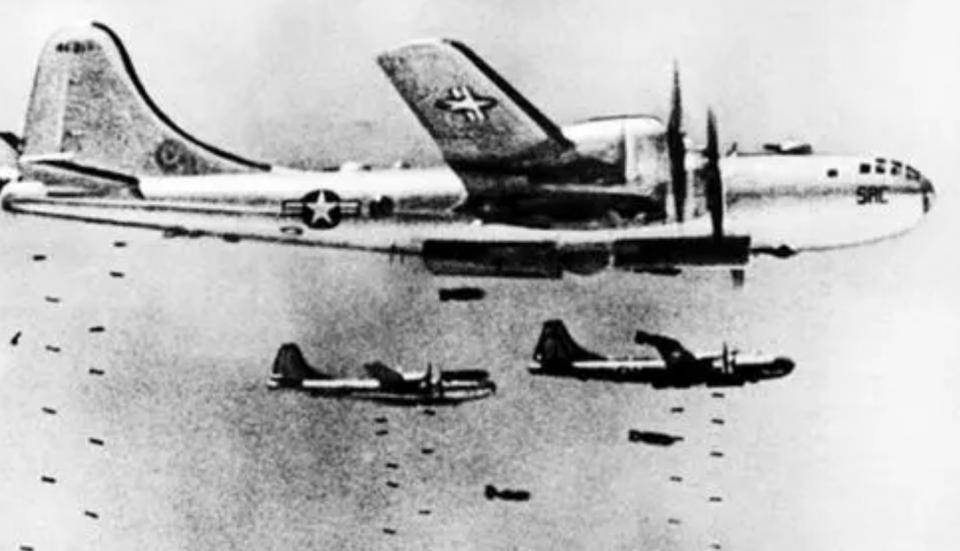 The thunder is rolling eastward-B29 China's battle history (1) - iNEWS