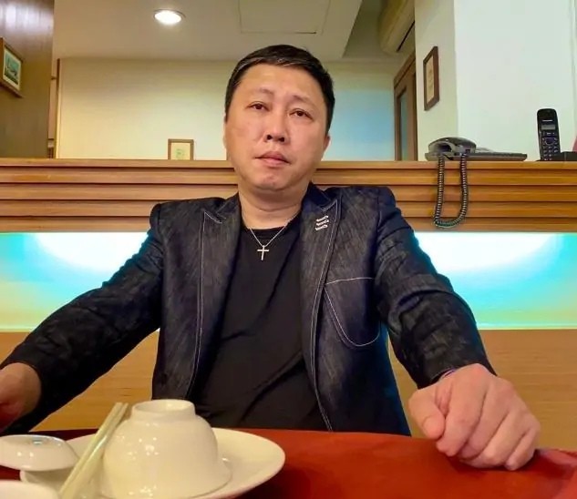 53-year-old Zhao Zhengping went to the doctor for 8 hours late at night ...