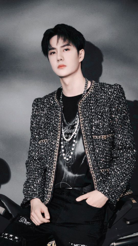 Wang Yibo-Dancing - iNEWS