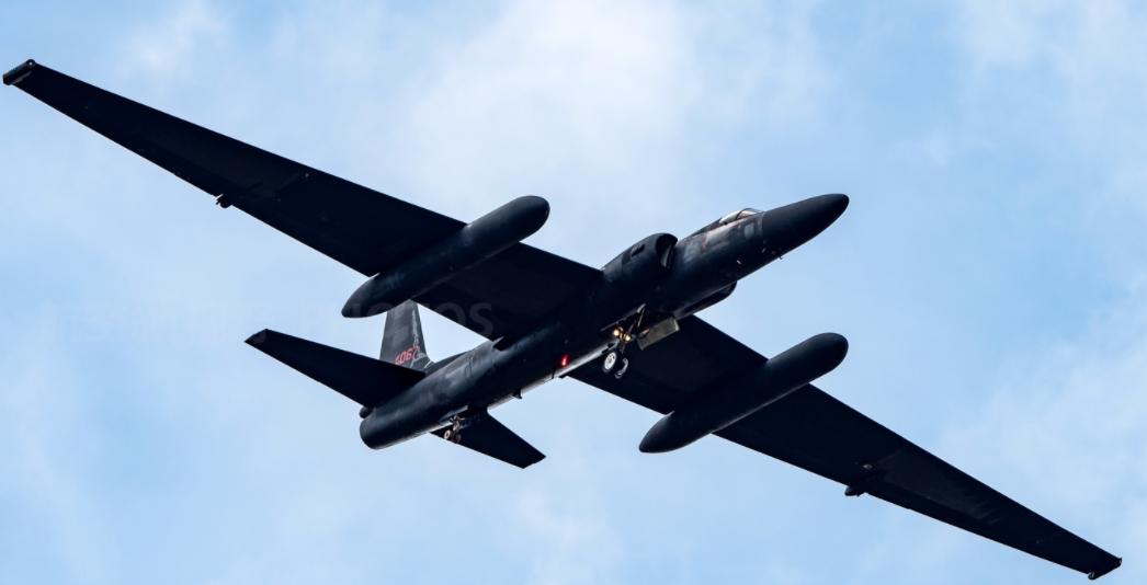 How terrible is the reconnaissance aircraft U2?Can read newspaper ...
