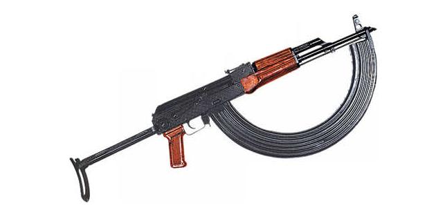 The most weird assault rifle of Teddy Bear!The magazine is shaped like ...