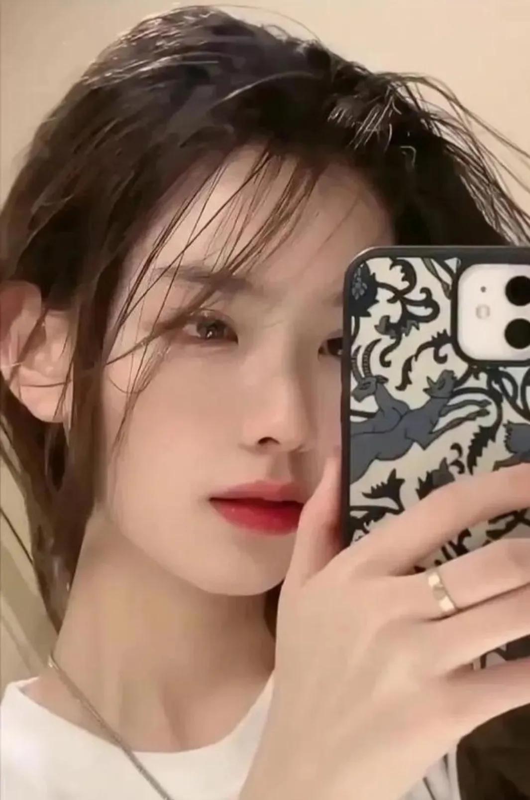 How did Sun Yining get hot? - iNEWS