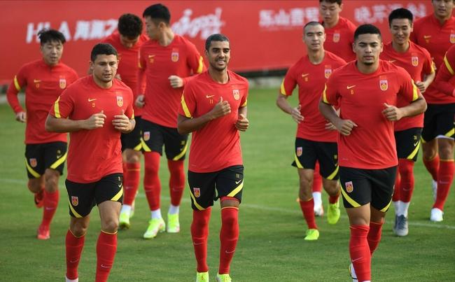 Send this starting list, use this 451 formation, and score 3 points ...