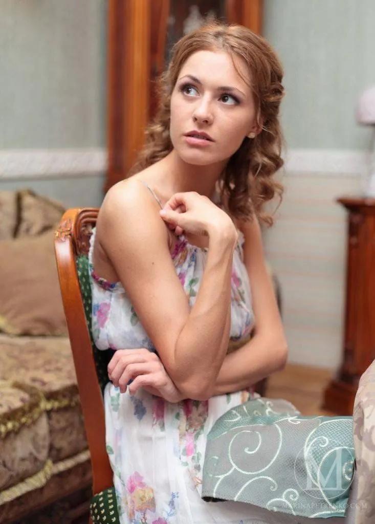 Look at the beautiful and charming Ukrainian girl - iNEWS