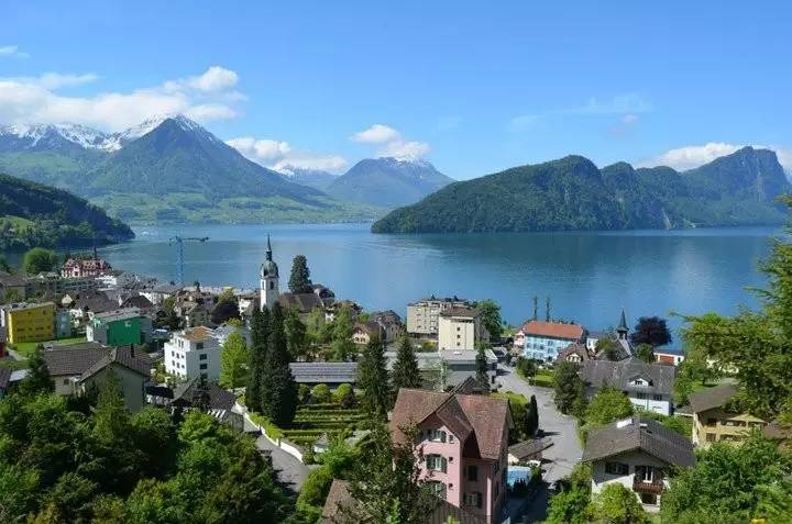 In Switzerland, a rich country in the world, although the poor are not ...