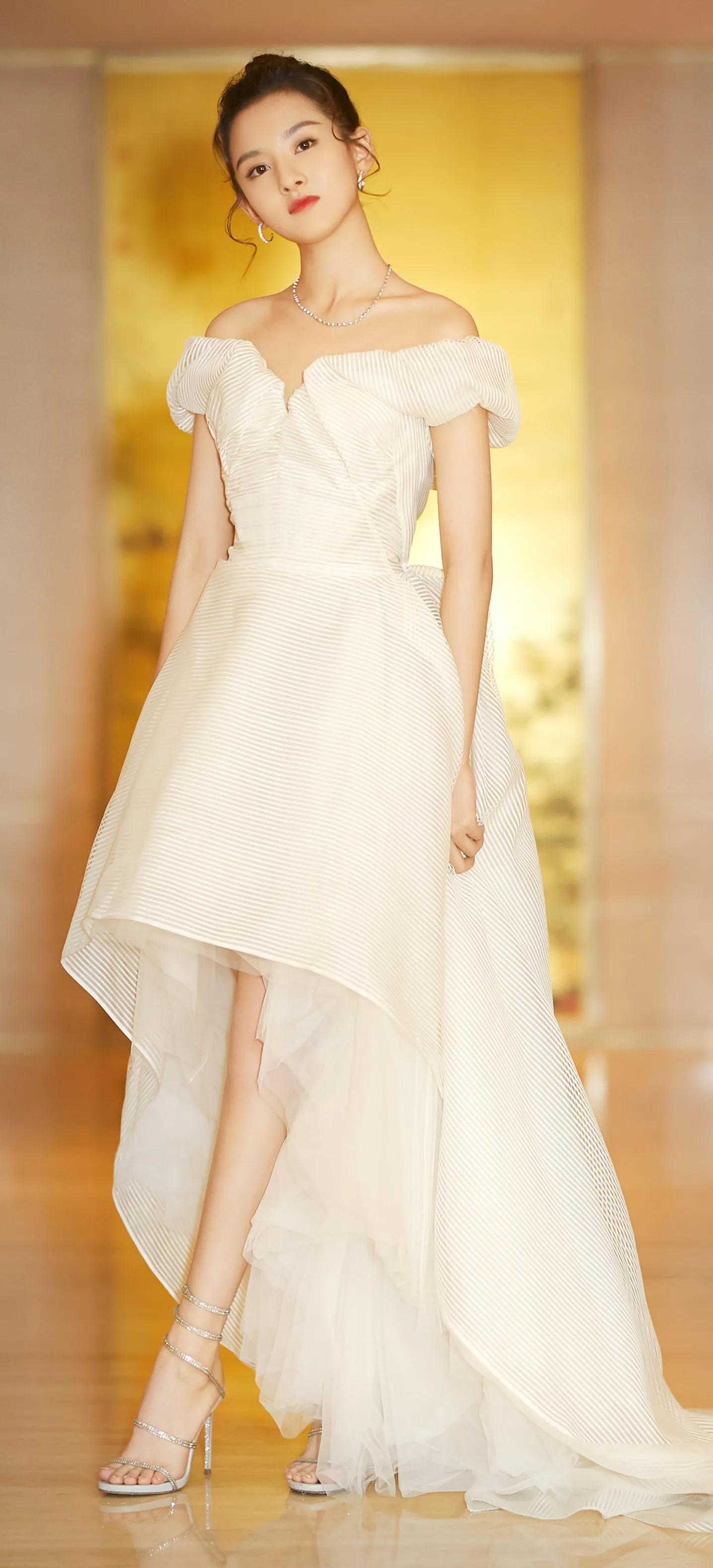 Collection of wallpapers 162 of Song Zuer - iNEWS