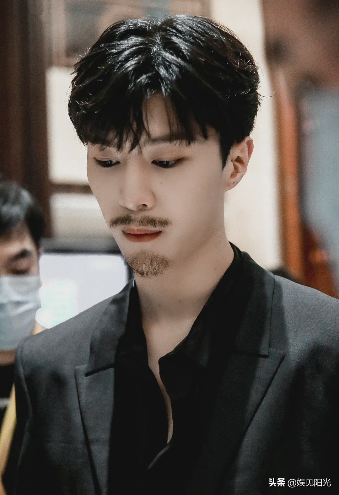 Lin Jiadong was injured with 10 stitches on his forehead. No one asked ...