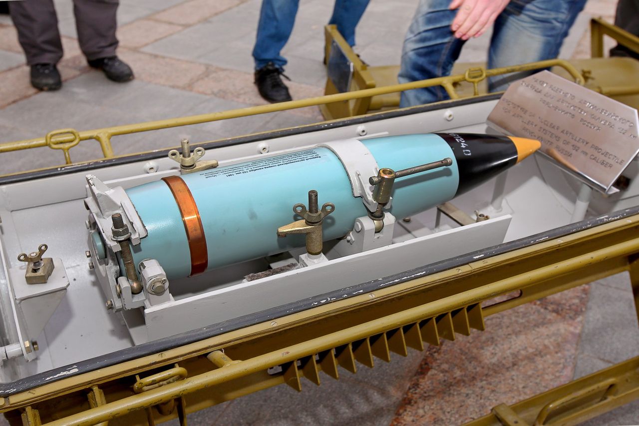 Is the gun-type atomic bomb behind?Is there a way out for uranium 235 ...