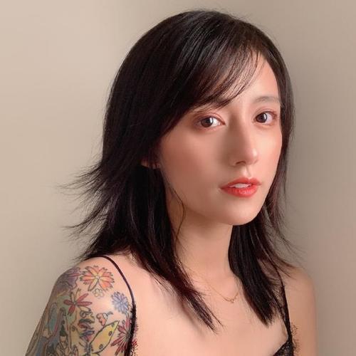 Li Shi live brief, fans said too expensive, Li Yong wife called fans to ...