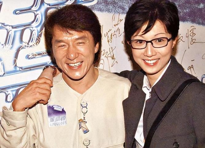 It was a mistake to be born, and Wu Zhuolin, the "Little Dragon Girl ...