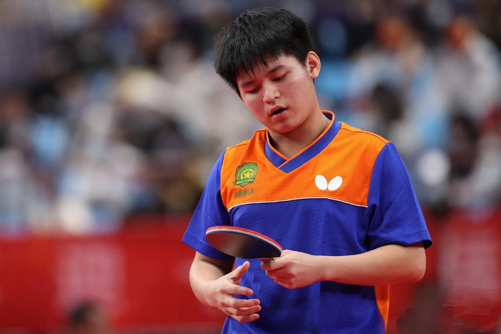What a pity!Zeng Sheng Xu Xin's 16-year-old player made a round of the ...