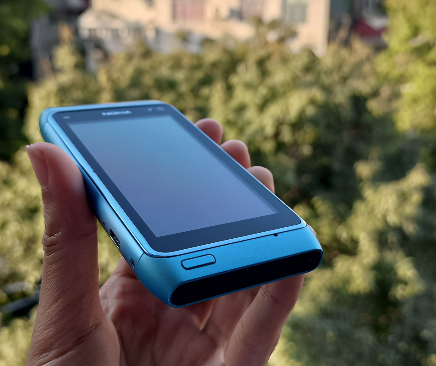 In the era of buying Apple and Huawei, I bought a Nokia N8, Symbian ...