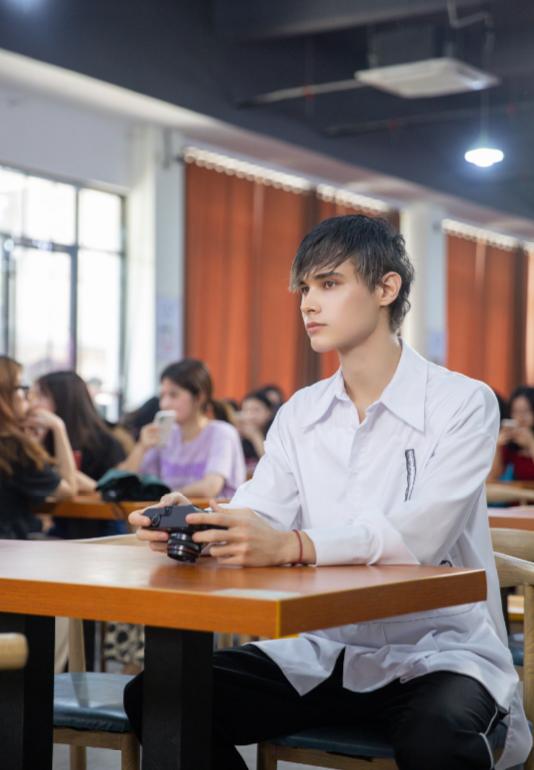 After being exposed, the handsome Tencent programmer replied "Don't ...