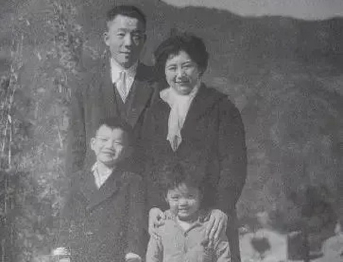 Famous Peking Opera Actor Gu Zhengqiu: Jiang Jingguo pursues a woman ...