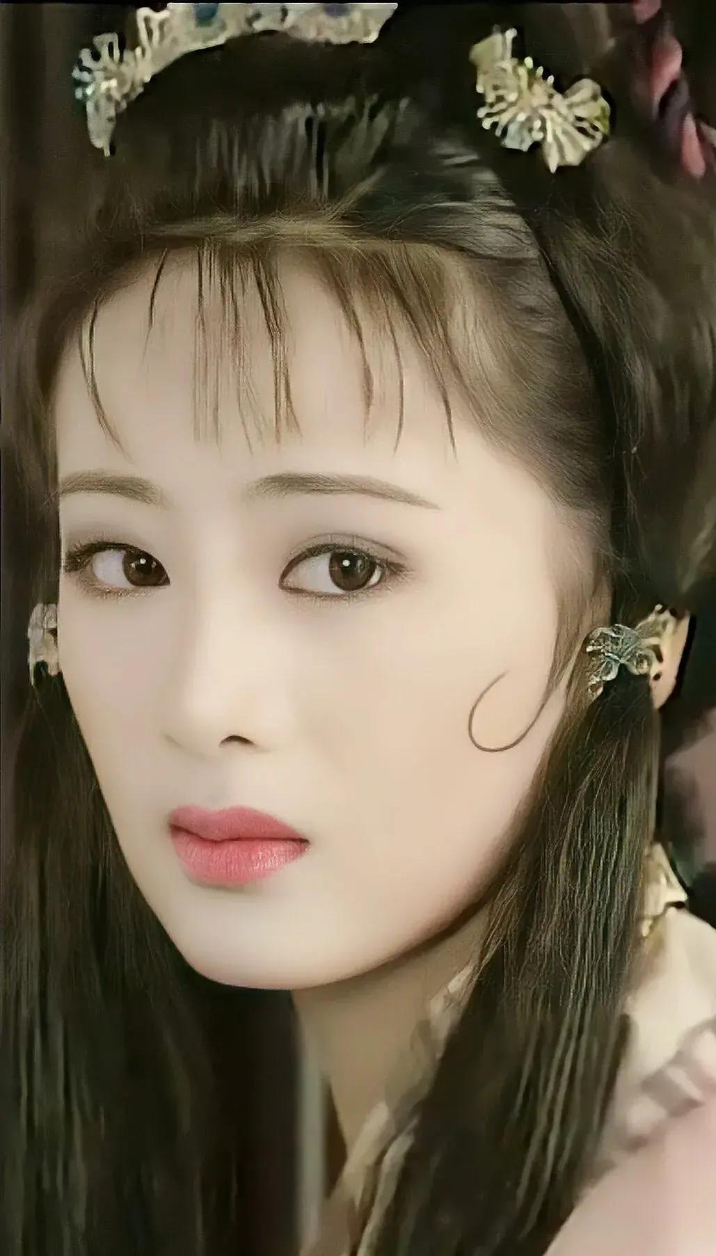 Pretty little Li Lin - iNEWS