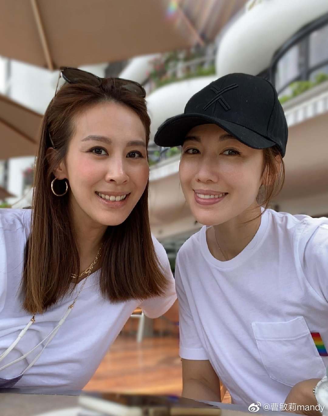 Friendship is deep!TVB's former Hong Kong sister meets Li Shihua for ...