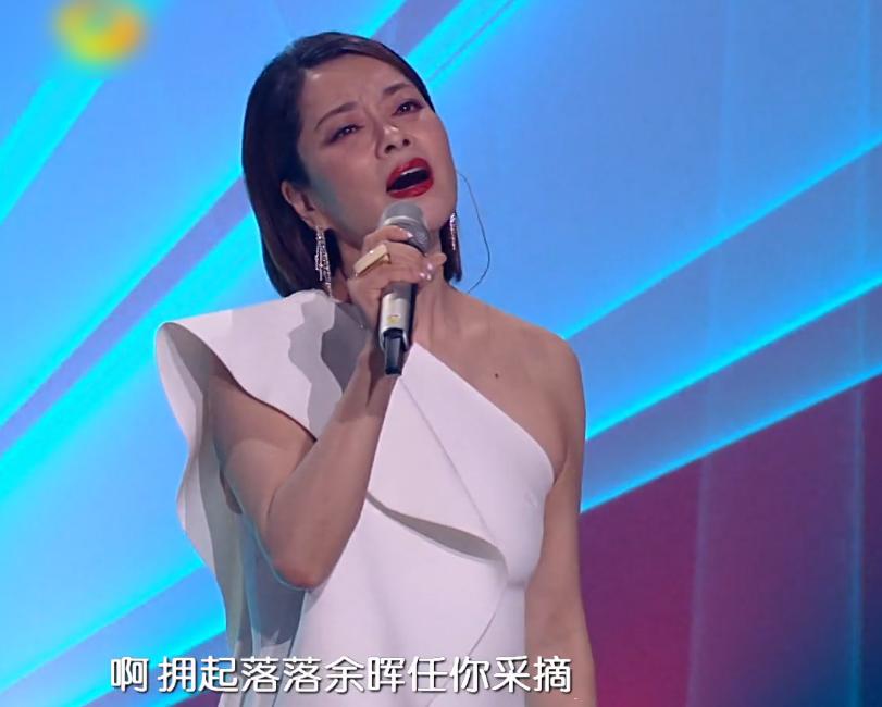 Mao Amin "turns over" on the stage, his breath is unstable but bites ...