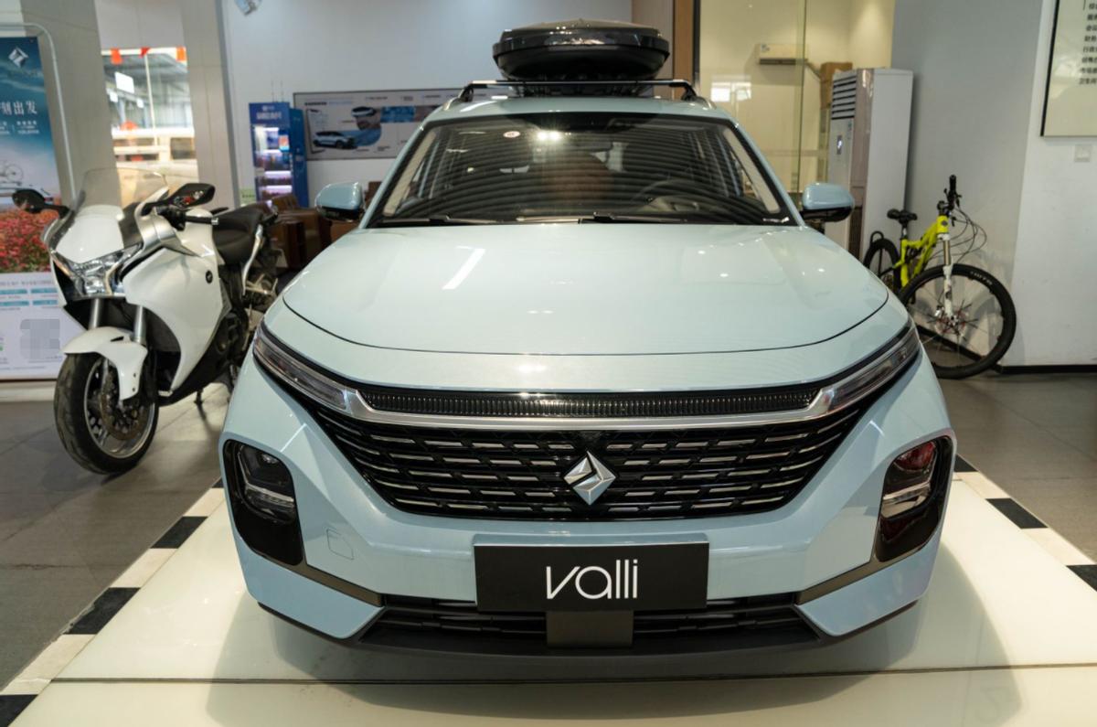 The 100,000-level Baojun Valli has its own "double bed" in the back row ...