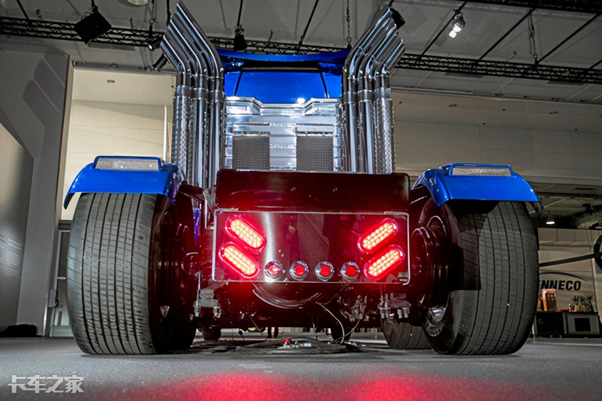 Optimus Prime is here!Detailed explanation of the Western Star 5700 OP ...