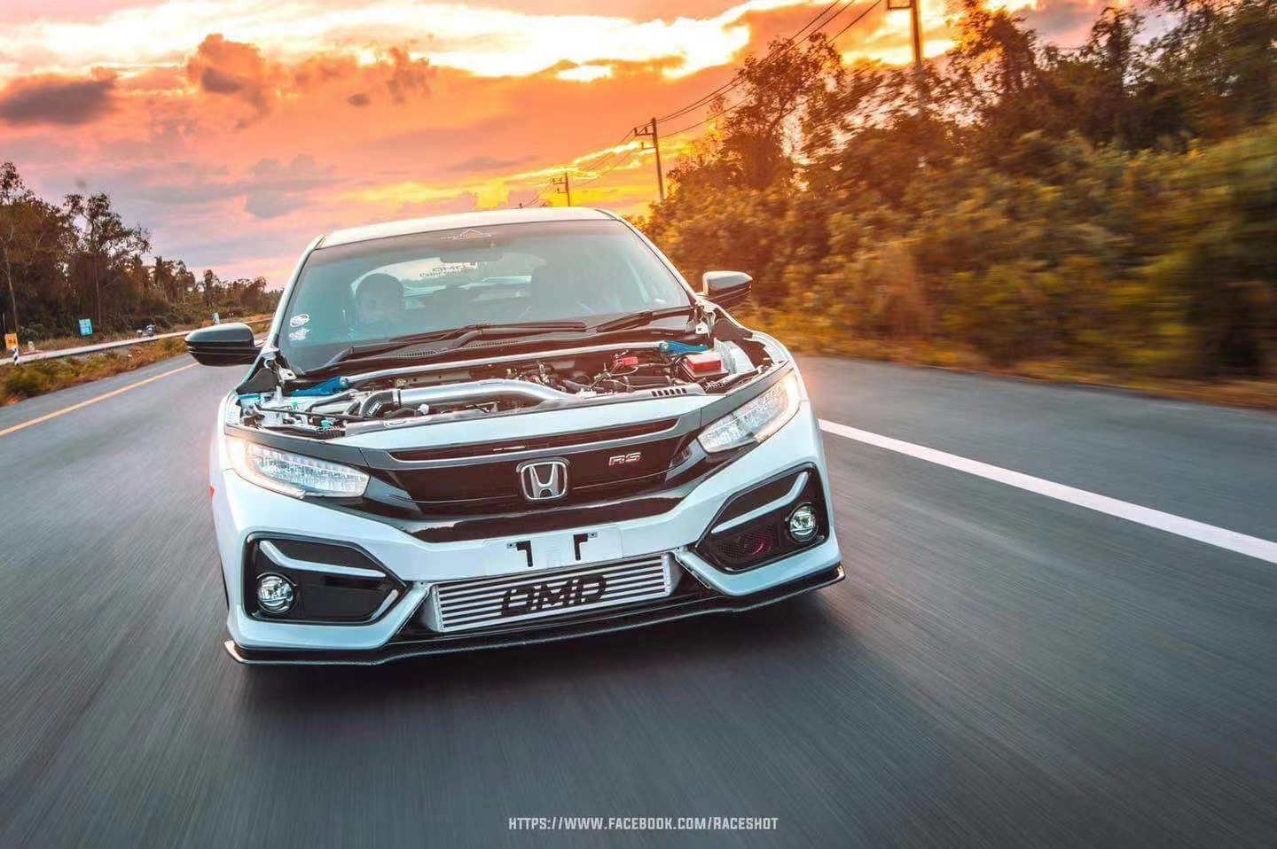 Regain Honda Spirit? Two-style Civic FK7 modified case - iNEWS