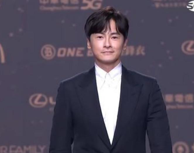 Stars gathered for the Golden Bell Award!Zheng Yuan can't recognize it ...